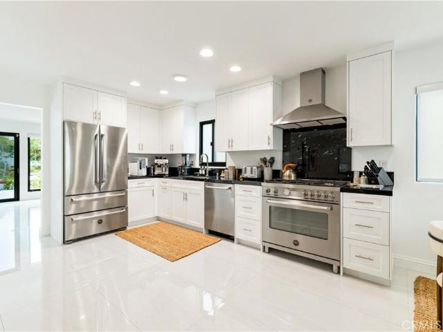 707 Begonia Avenue, Corona del Mar, US, CA
