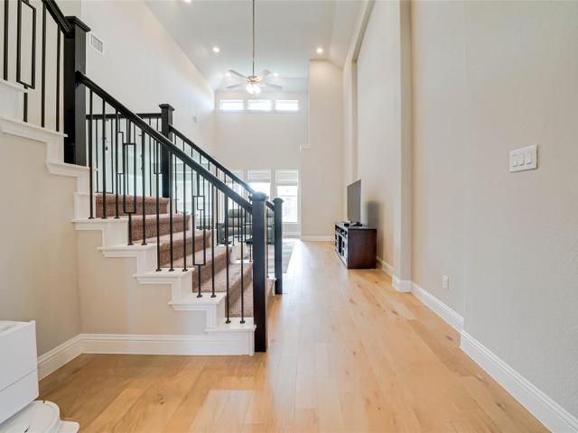 707 Gatecrest Drive