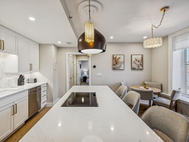 707 Georgia Ave # 302