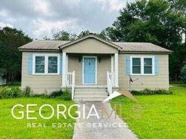 707 Georgia Ave, Glennville, GA 30427