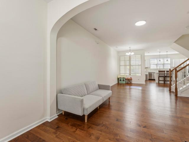 707 Davenbury Way