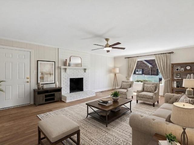 707 Davis Dr