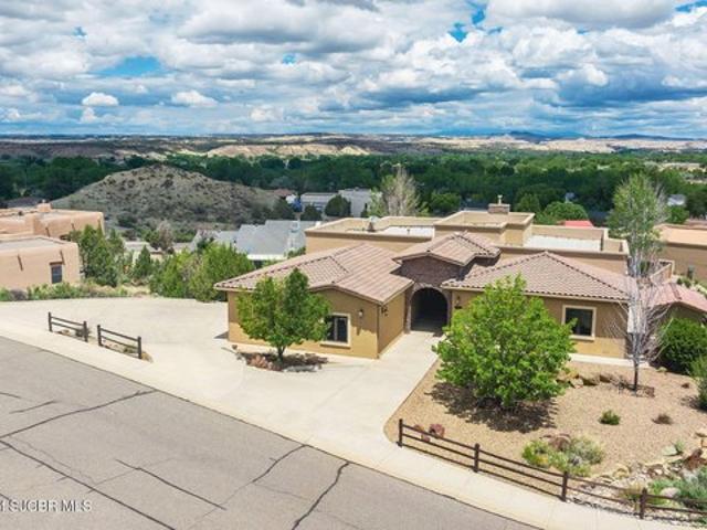 707 Deer Dancer Dr, Aztec, NM 87410