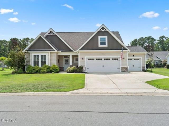 707 E Chatman Dr NW, Calabash, NC 28467