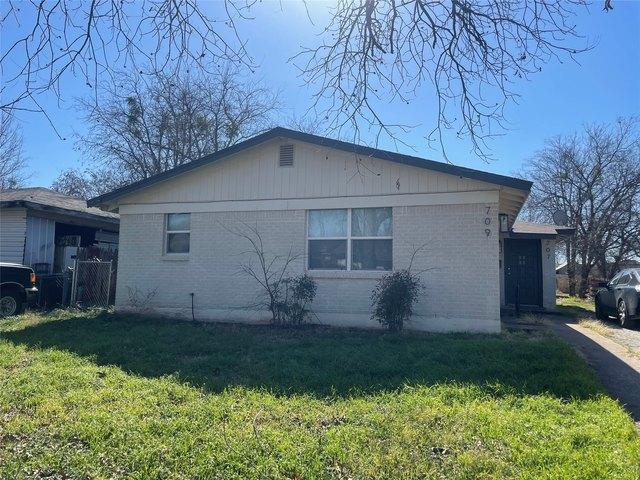707 E N 12th St, Abilene, TX 79601