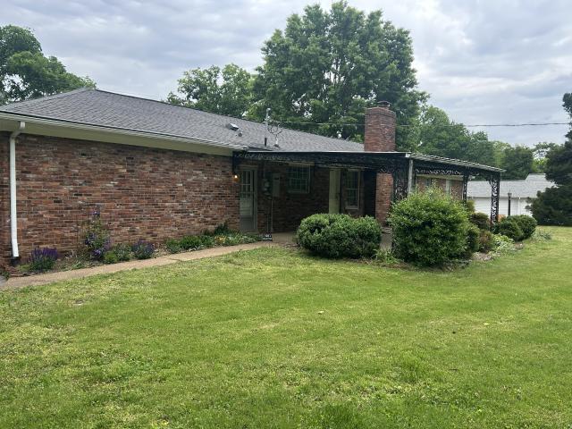 707 Farrell Rd