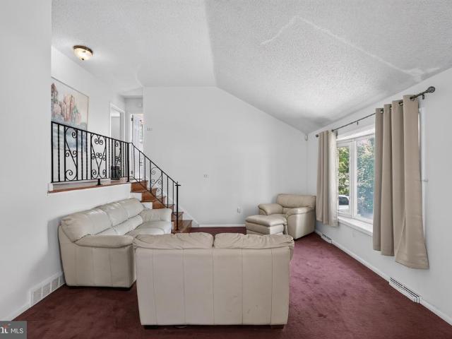 707 Fitzwatertown Road