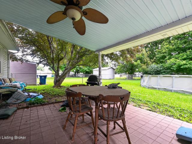 707 Hillcrest Dr