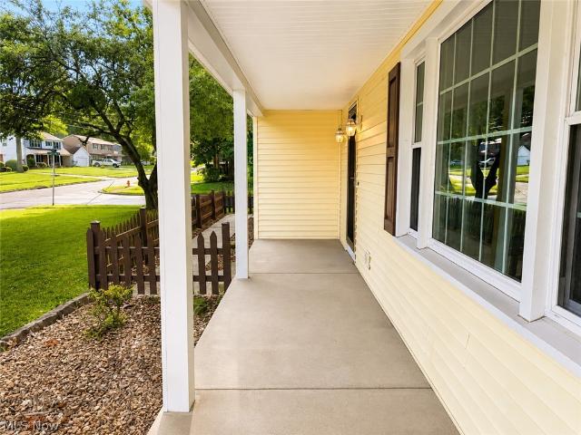 707 Oakridge Drive