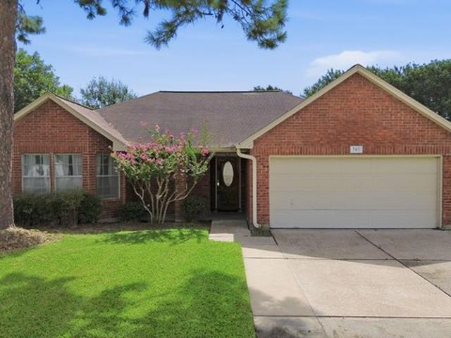707 Laurel Grove Ln, Pearland, TX 77584