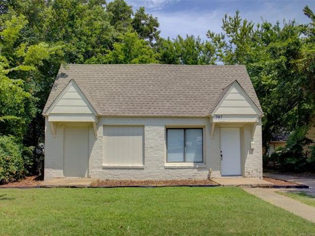 707 N Xanthus Ave, Tulsa, OK 74110
