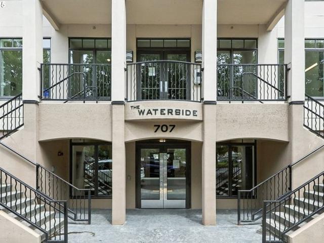 707 N Hayden Island Dr Unit 323, Portland, OR 97217