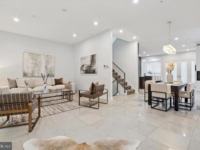 707 s 15th street, philadelphia, us, pa