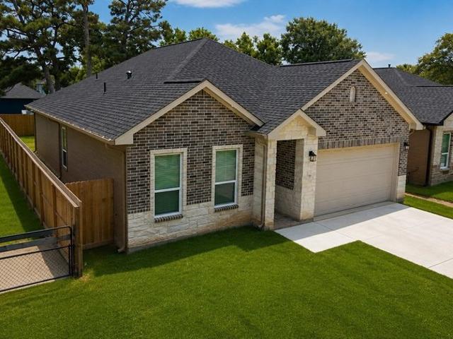 707 S Carroll St, La Porte, TX 77571