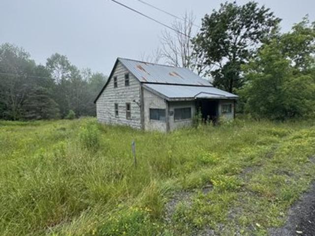 707 S Mountain Rd, Conesville, NY 12076