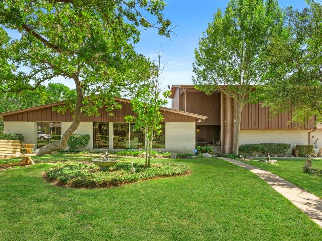 707 Scenic Dr, Baytown, TX 77521 | MLS #30796 | Compass