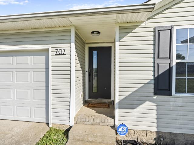 707 Shetland Dr