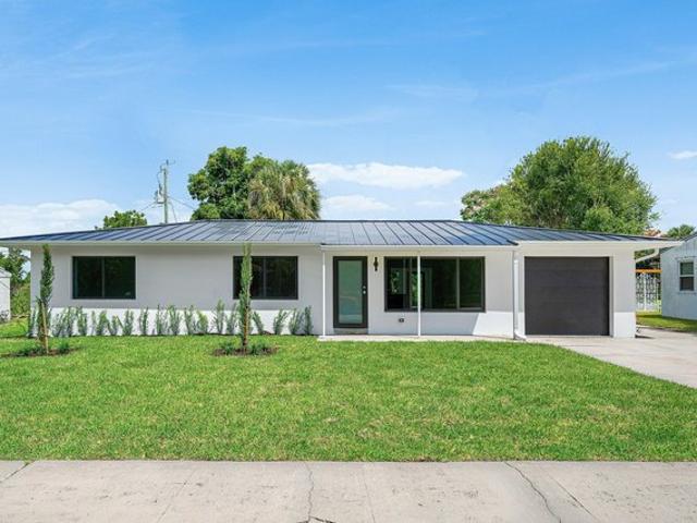 707 Sunset Dr, Lake Worth Beach, FL 33461