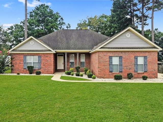 707 Pinetuckett Pkwy, Deatsville, AL 36022