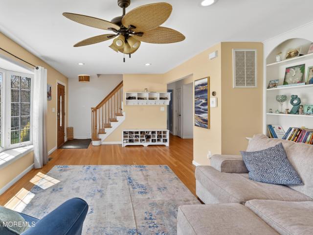 707 Prospect Pl, Neptune Township, NJ 07753 | MLS #22609