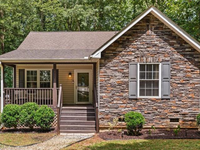 707 Rock Hill Ln, Mebane, NC 27302