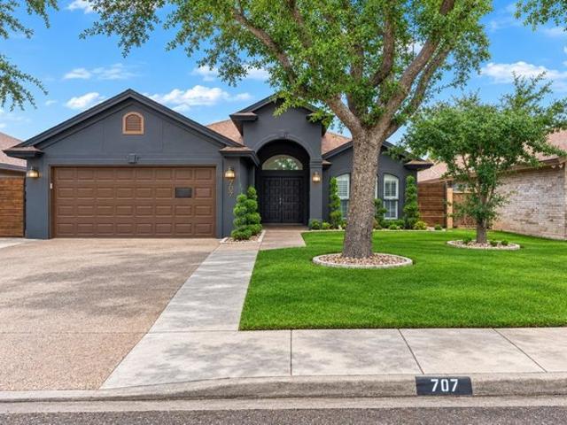 707 Ruby Rd, Laredo, TX 78045