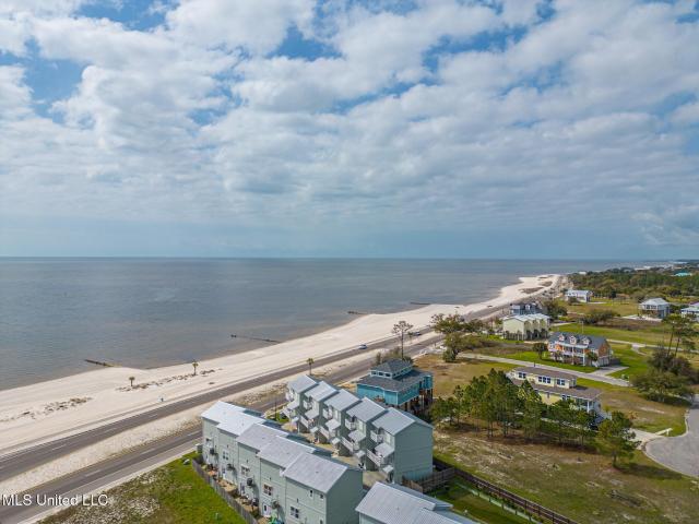 707 W Beach Boulevard