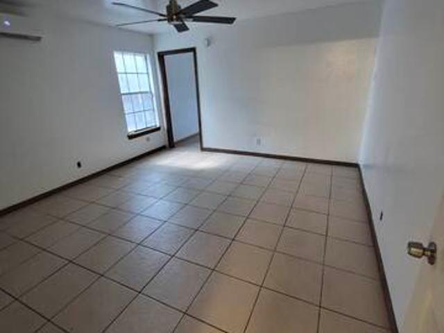 707 W Malone