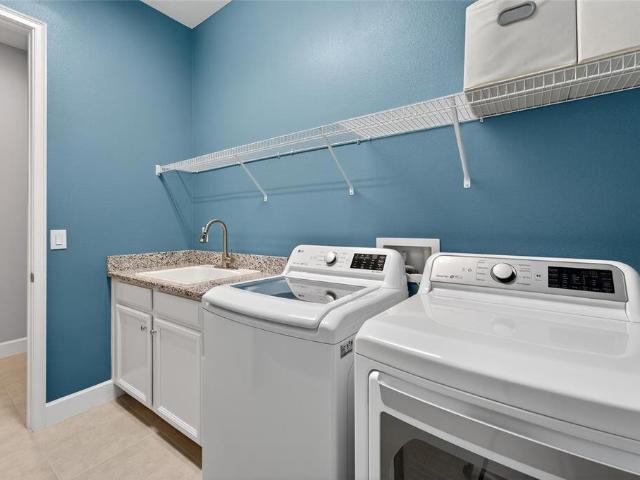 707 Winterside Dr, Apollo Beach, FL 33572 | MLS #TB8473