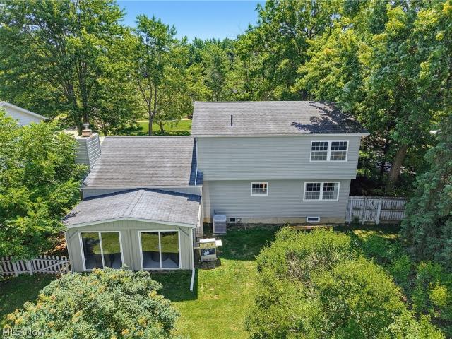 707 Twin Oaks Boulevard