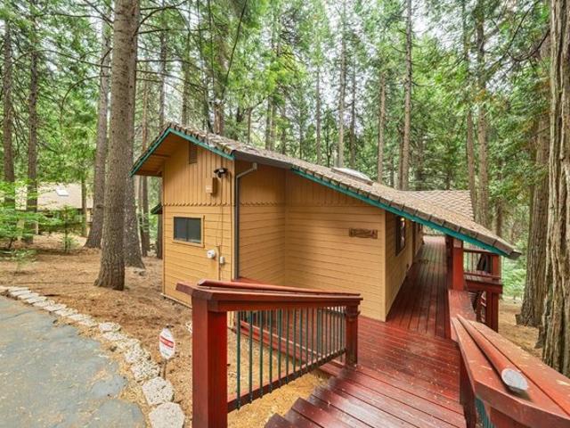 7084 Pine Cone Dr, Pollock Pines, CA 95726