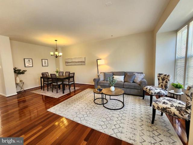 7086 Water Oak Road # 200