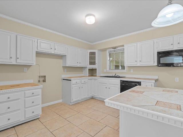 7089 e foxhill dr