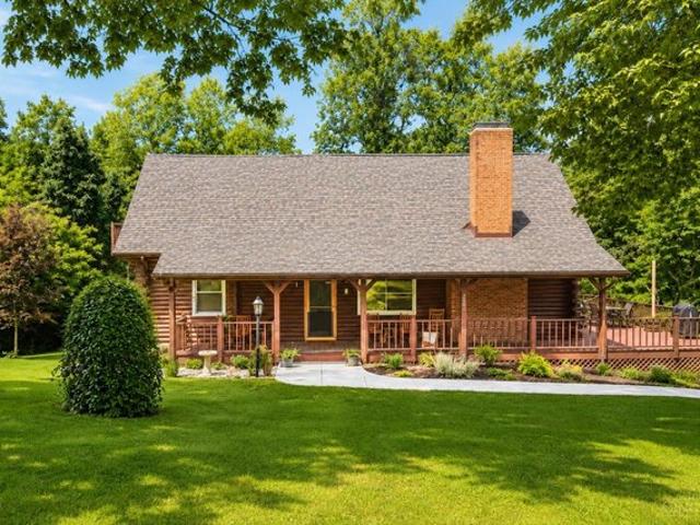 7080 Holland Rd, Brookville, IN 47012