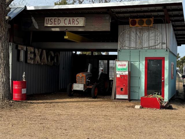 7080 W Highway 290