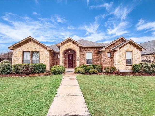 708 34th St, Hondo, TX 78861