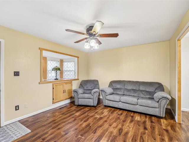 708 5th Street SE