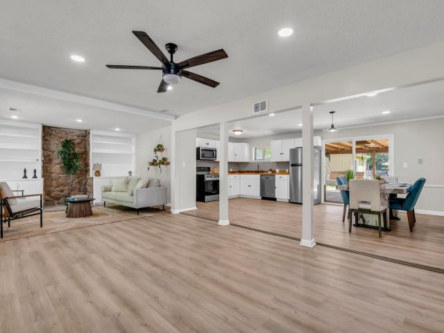 708 Cottonwood