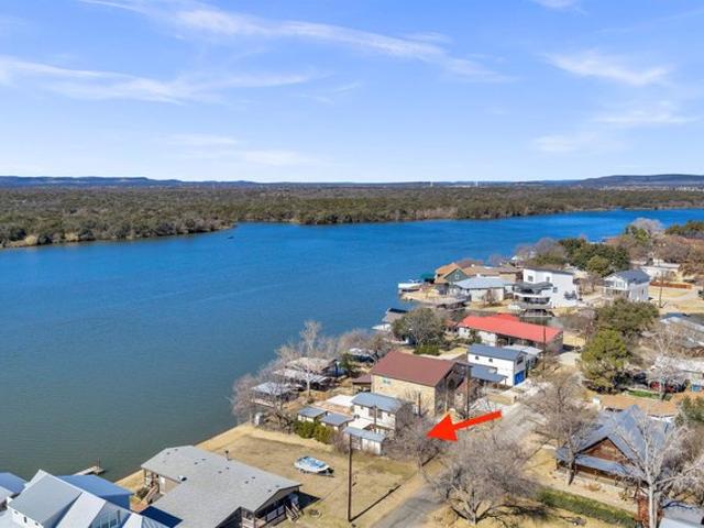 708 County Road 136B, Kingsland, TX 78639