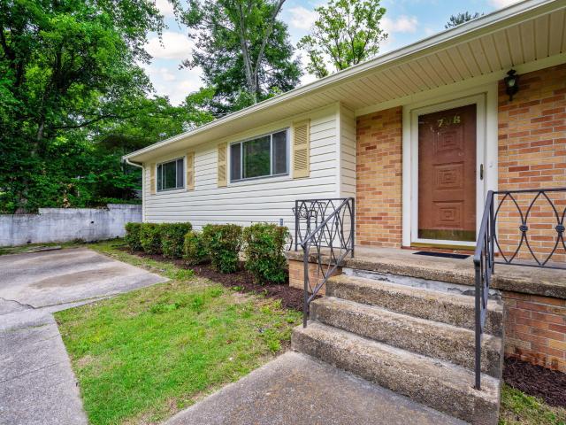 708 Claremont Circle