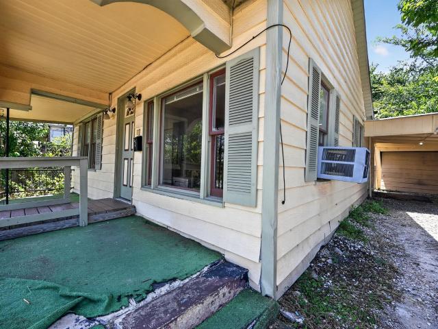 708 Booth St