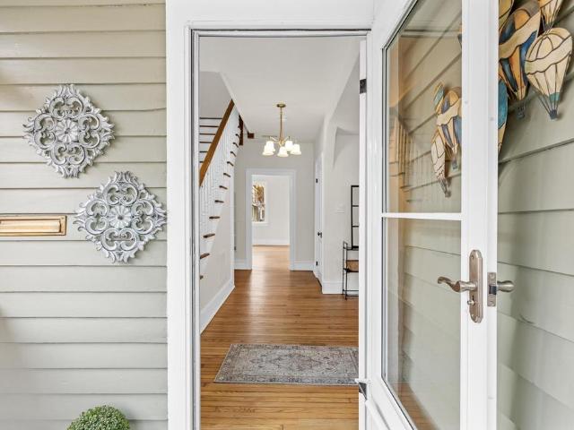 708 Blenheim Ave
