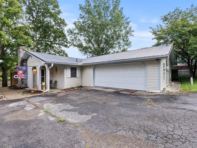 708 Bryants Camp Rd, Lancaster, KY 40444
