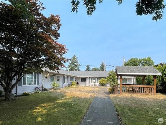 708 Grover St, Lynden, WA 98264