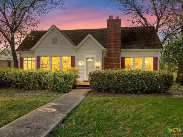 708 E Texas Ave, Mart, TX 76664 | MLS #608777 | Compass