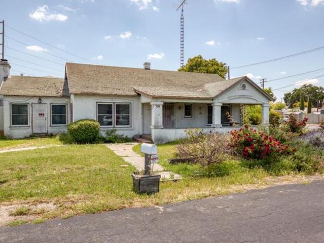 708 E Roseburg Ave, Modesto, CA 95350