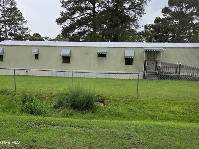 708 Elma Dr, Kinston, NC 28501