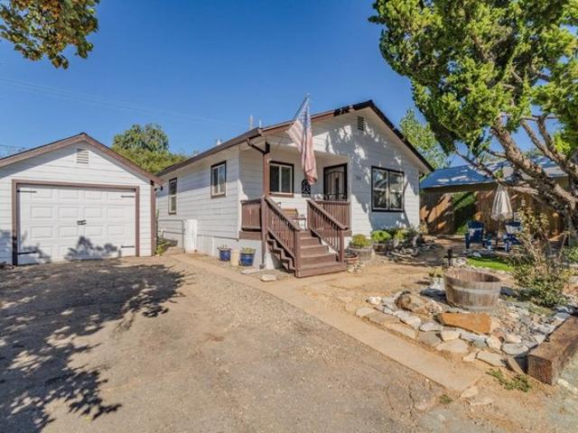708 Oneida St, Angels Camp, CA 95222