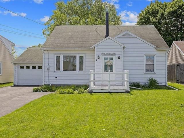 708 Orwood Pl, Syracuse, NY 13208