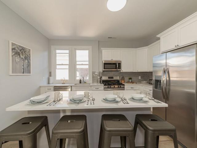 708 Orange Street 2 Bedroom Apartment for Rent at 708 Orange St, New Haven, CT 06511 East Rock